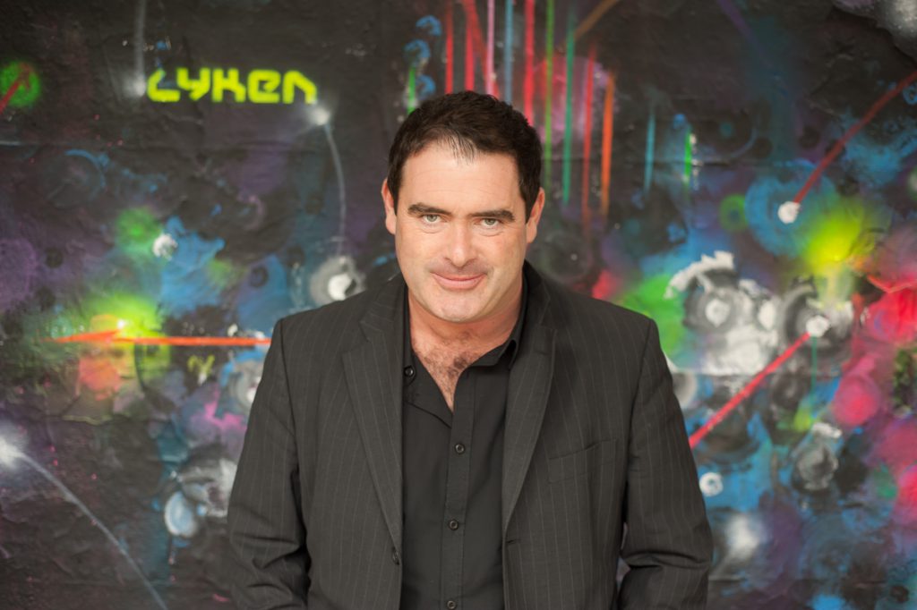 DesMcLean-6585 - Neil Drover Entertainment Agency for live music ...