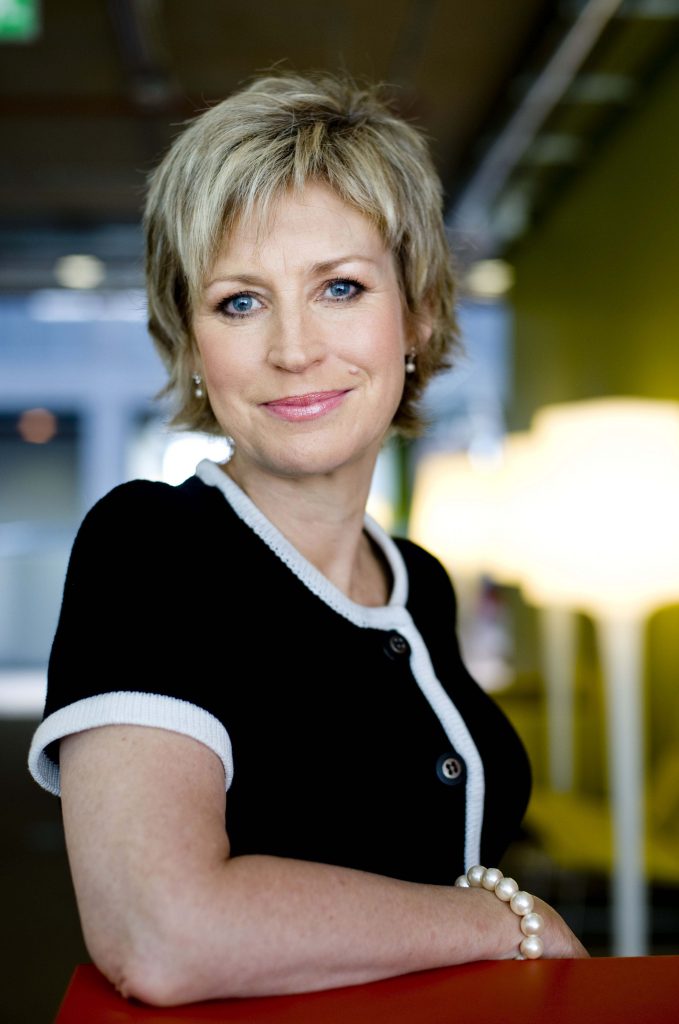 Sally Magnusson TV presenter & Event Host for awards and presentations