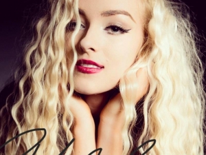 Rachelle Rhienne - Neil Drover Entertainment Agency for live music ...
