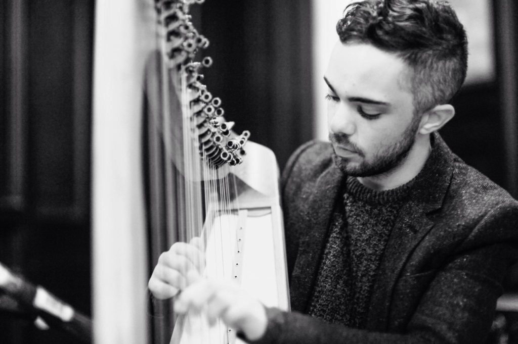 Neil Wood - Neil Drover Entertainment Agency for live music, presenters ...